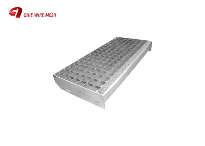 Galvanized Welded Steel Bar Grating Stair Steps Meet DIN 24531 Standard