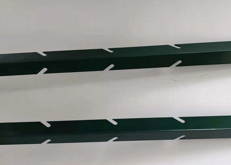 2ft Length Mild Steel 45x45x5mm Iron Angle Post Green Colored For Army