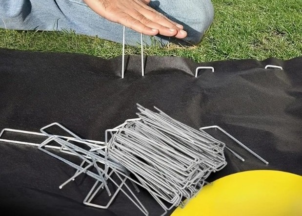 Galvanized Landscape Staples U Shaped Lawn Turf Nail