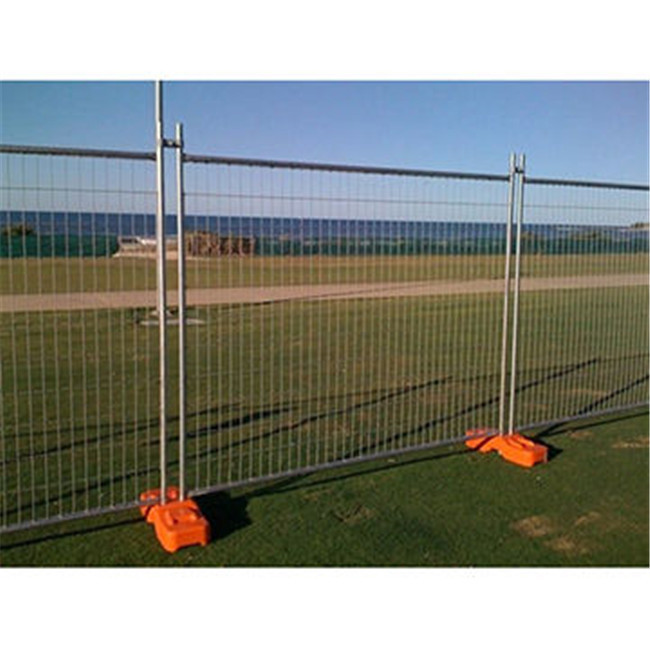 Pre - Galvanized 2400x2100mm Temporary Mesh Fencing , Temporary Site ...
